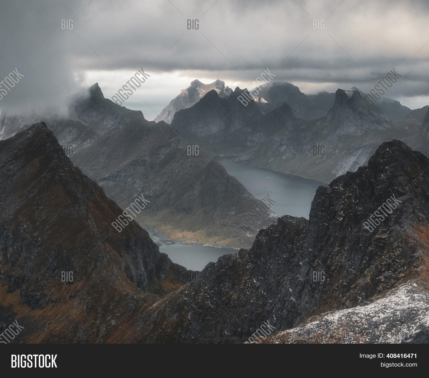 Top Mount Munken Above Image & Photo (Free Trial) | Bigstock