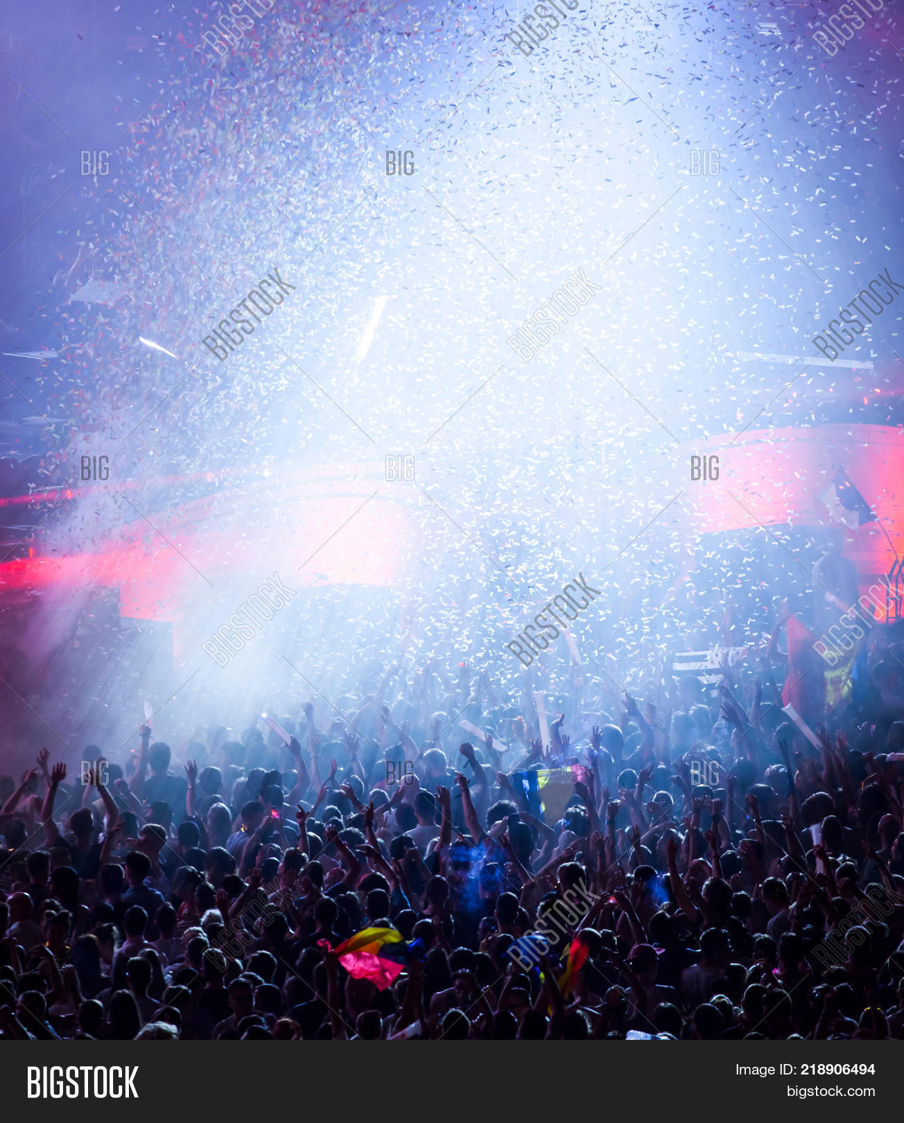 Crowd Concert - Image & Photo (Free Trial) | Bigstock