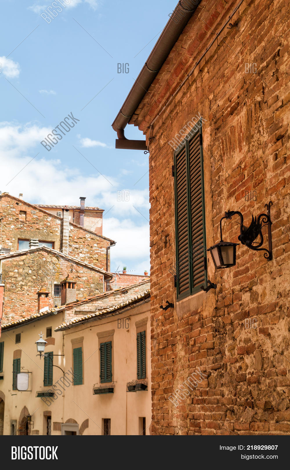 Beautiful Narrow Alley Image & Photo (Free Trial) | Bigstock