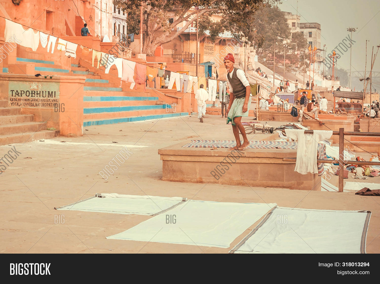 Varanasi, India: Man Image & Photo (Free Trial) | Bigstock