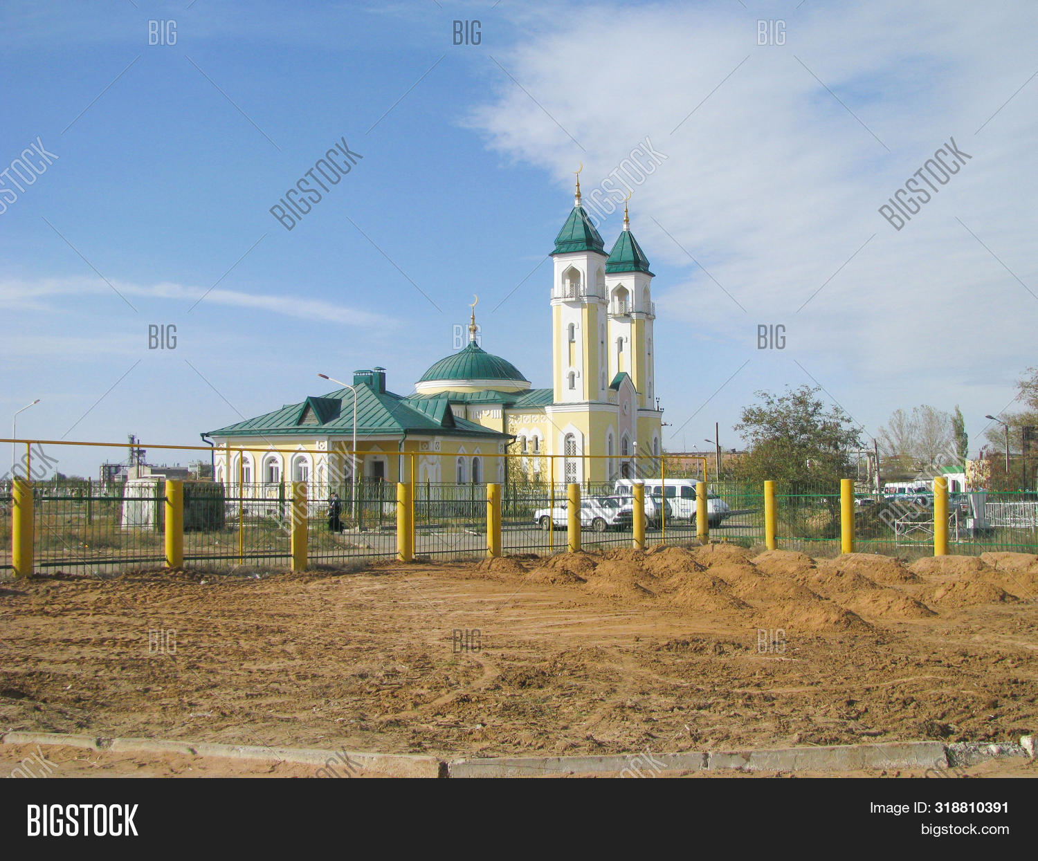 Newly Built Muslim Image & Photo (Free Trial) | Bigstock