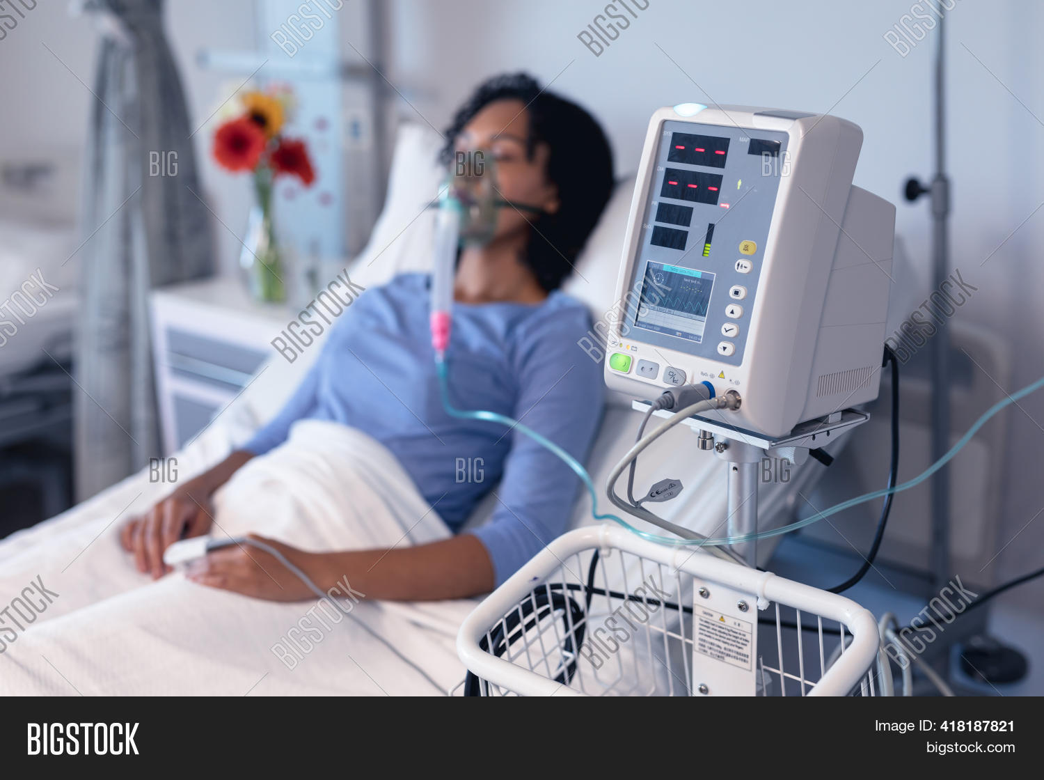 Ventilator Monitor Image & Photo (Free Trial) | Bigstock