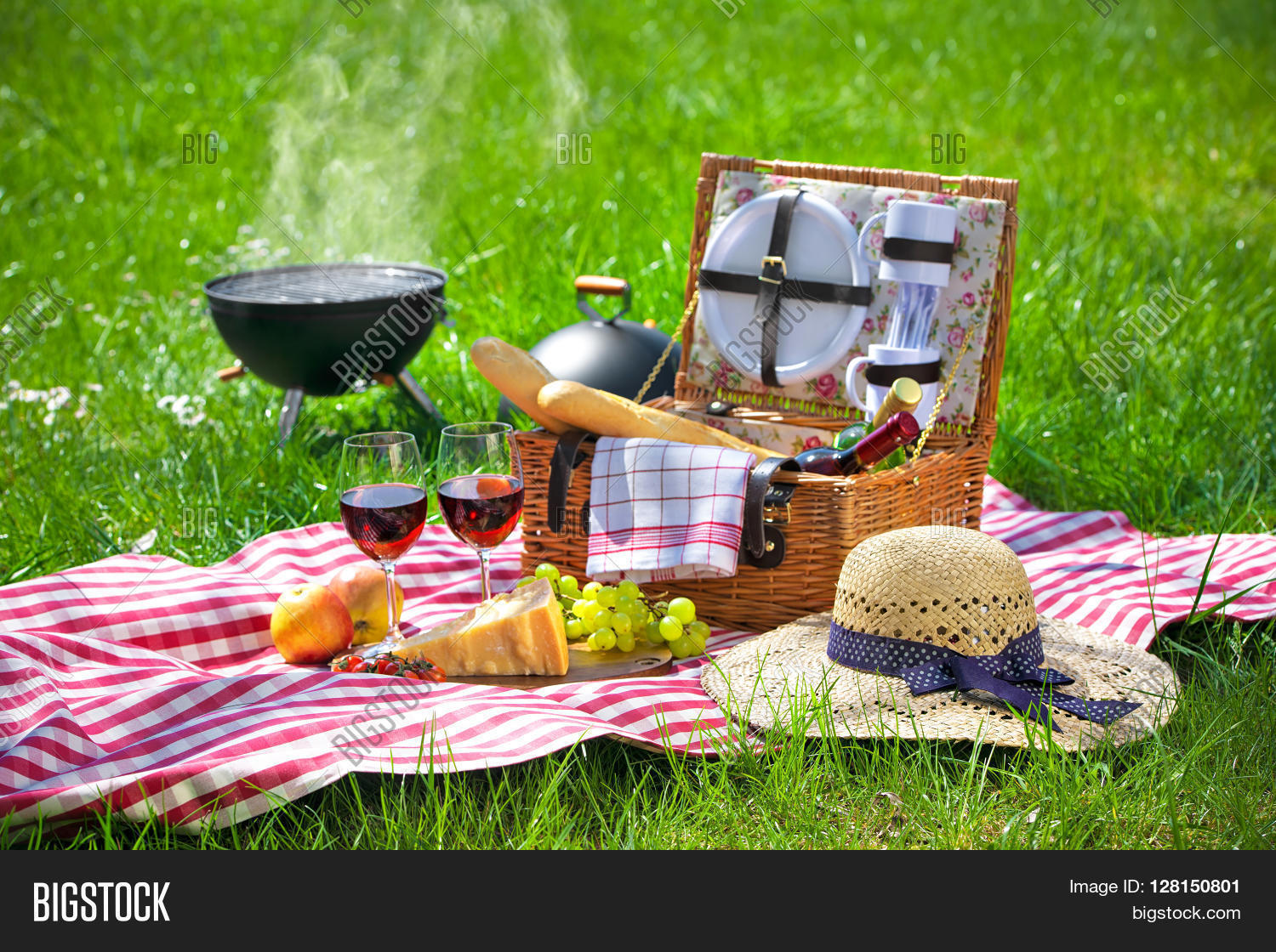 Picnic Setting Red Image & Photo (Free Trial) | Bigstock