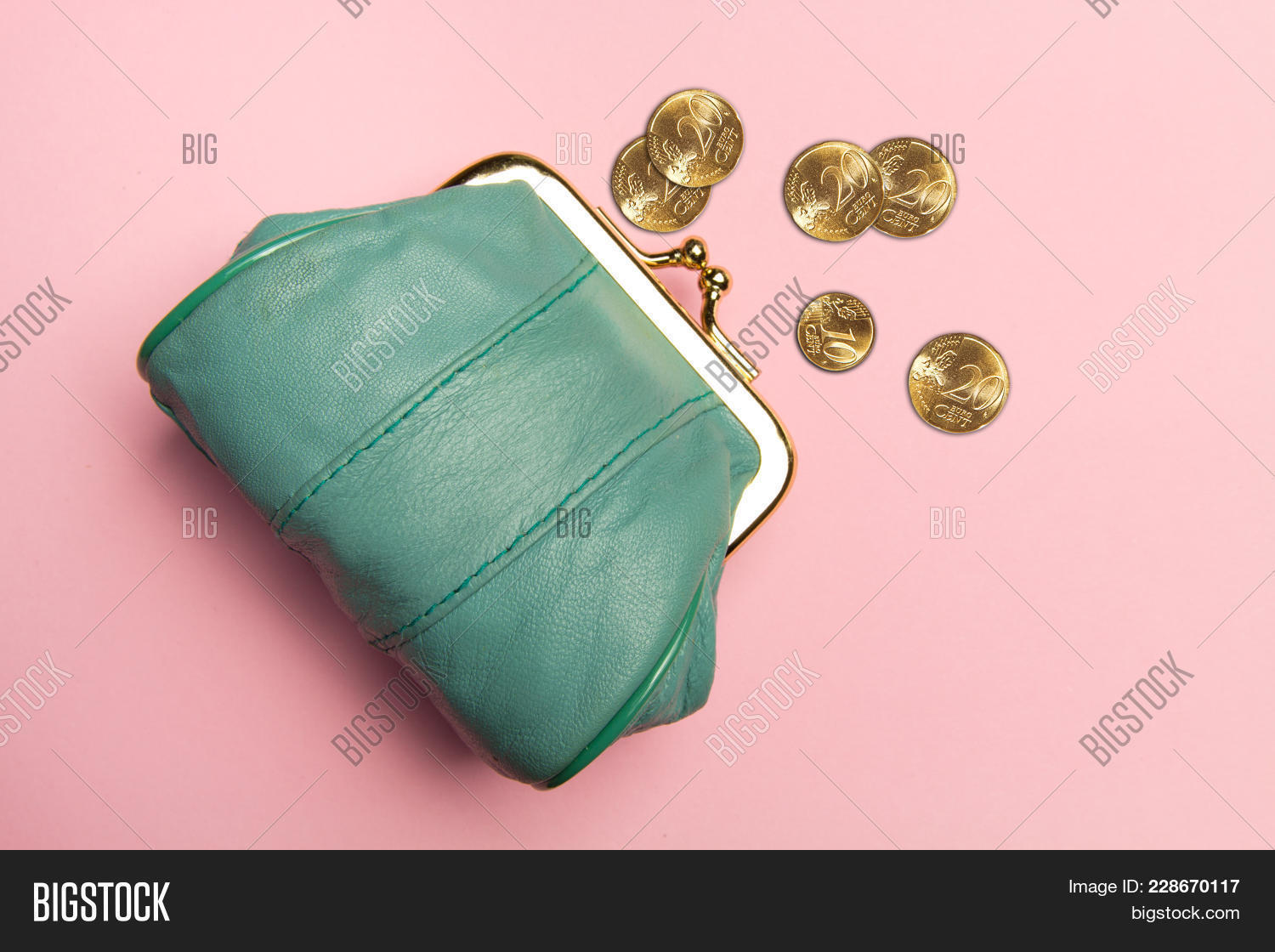 Purse Coins.wallet Image & Photo (Free Trial) | Bigstock