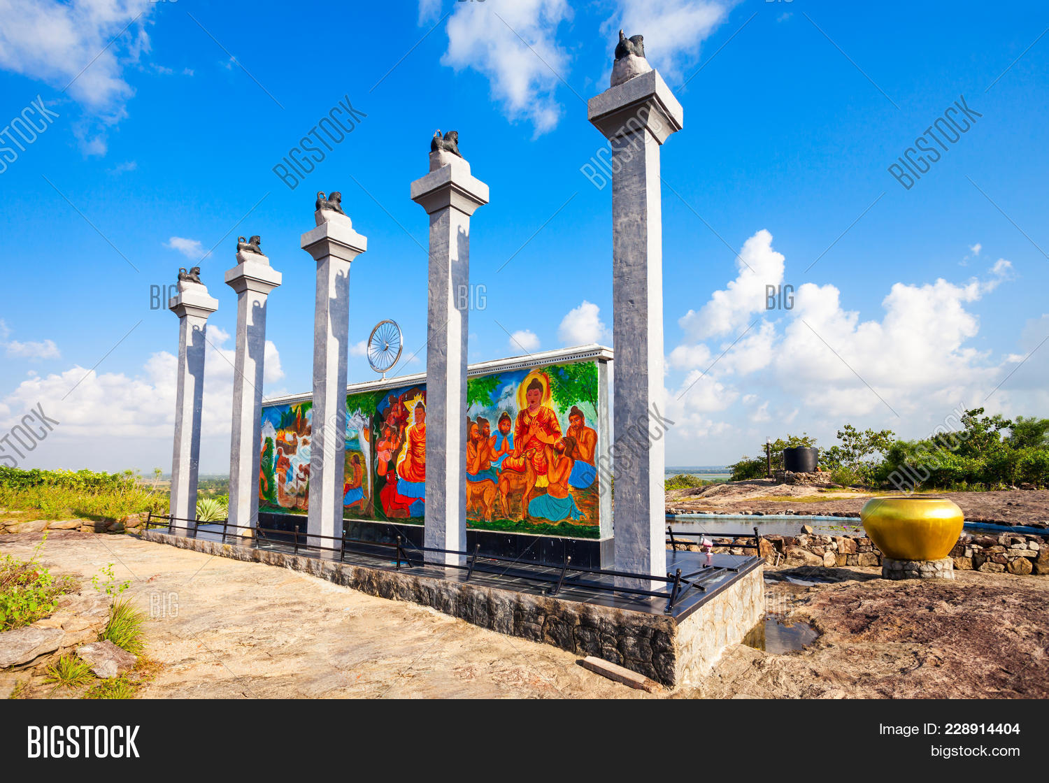 Monument Buddangala Image & Photo (Free Trial) | Bigstock