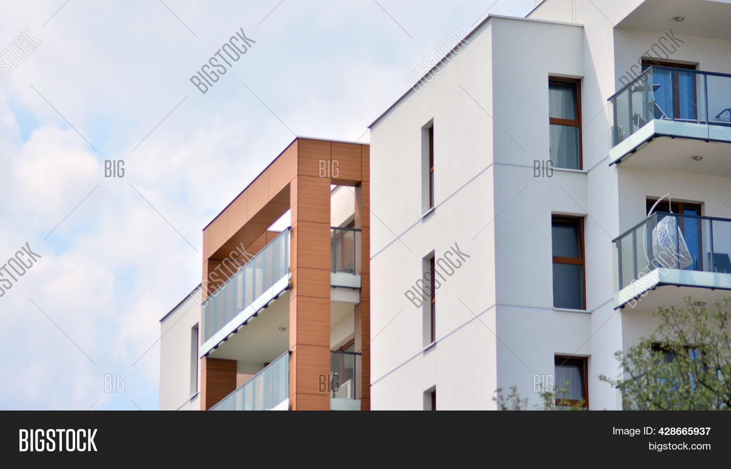 Modern White Facade Image & Photo (Free Trial) | Bigstock