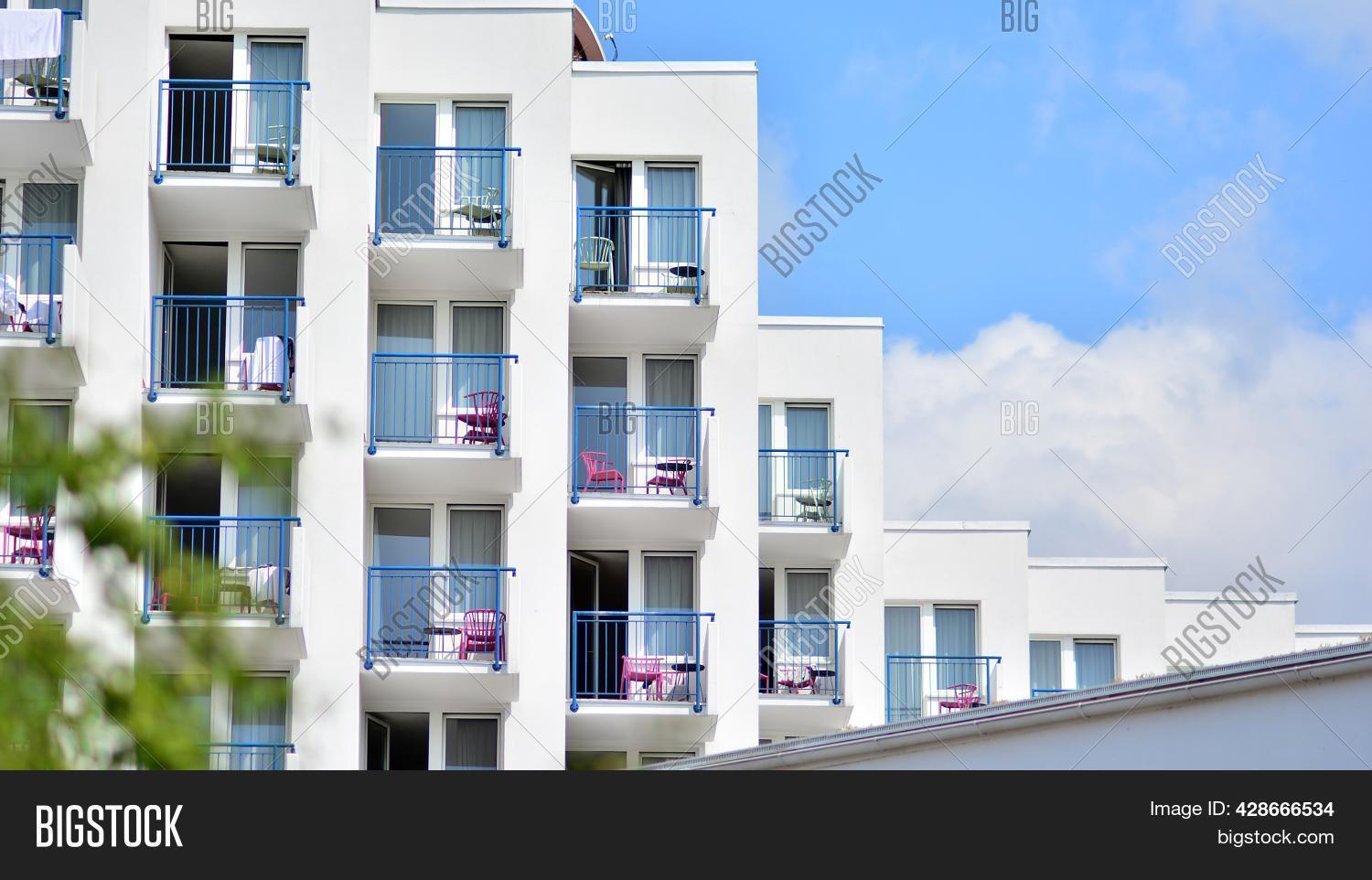 Modern White Facade Image & Photo (Free Trial) | Bigstock