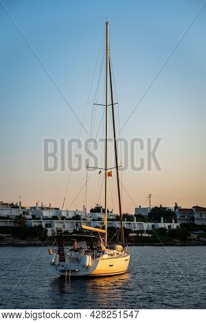 Portrait View Sailing Image & Photo (Free Trial) | Bigstock