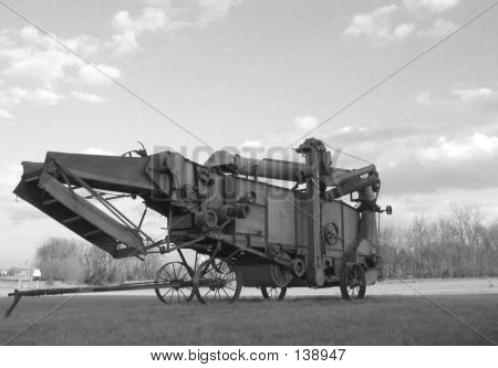 Antique Threshing Image & Photo (Free Trial) | Bigstock
