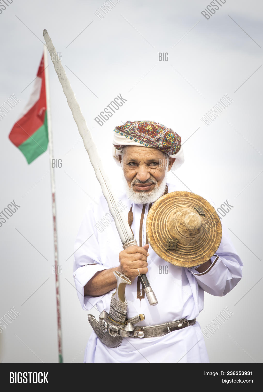 Traditional Omani Image & Photo (Free Trial) | Bigstock