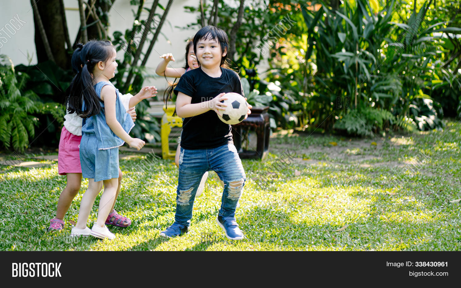 Asian Kids Playing Image & Photo (Free Trial) | Bigstock
