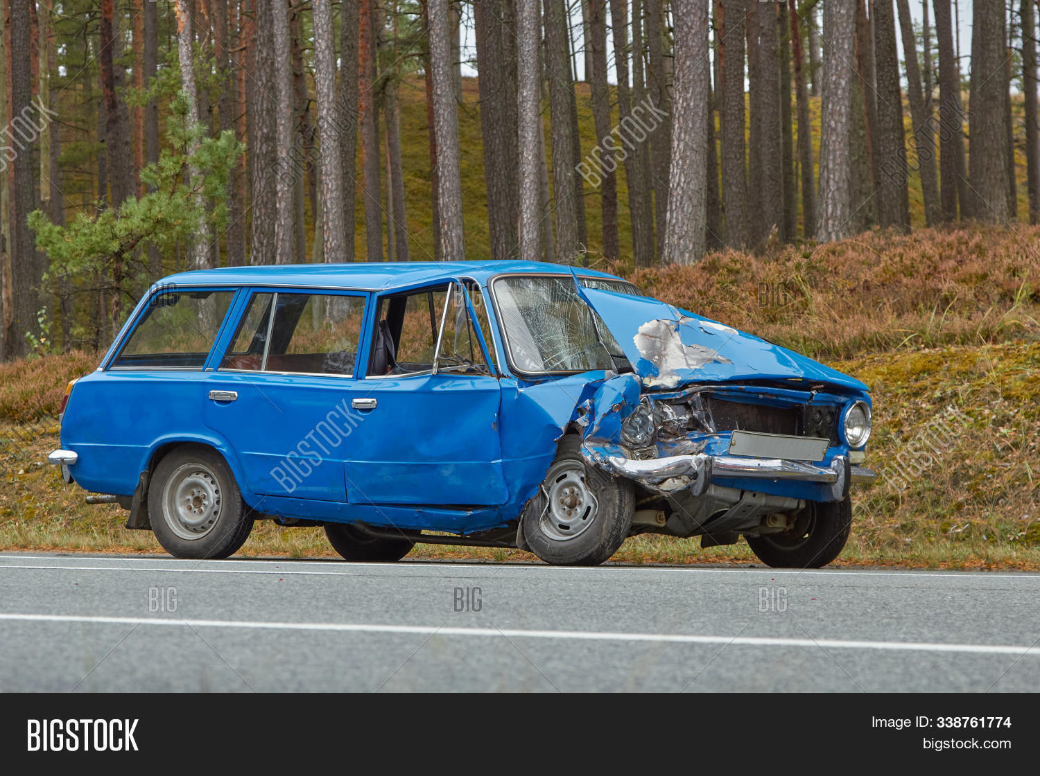 Damaged Old Car On Image & Photo (Free Trial) | Bigstock
