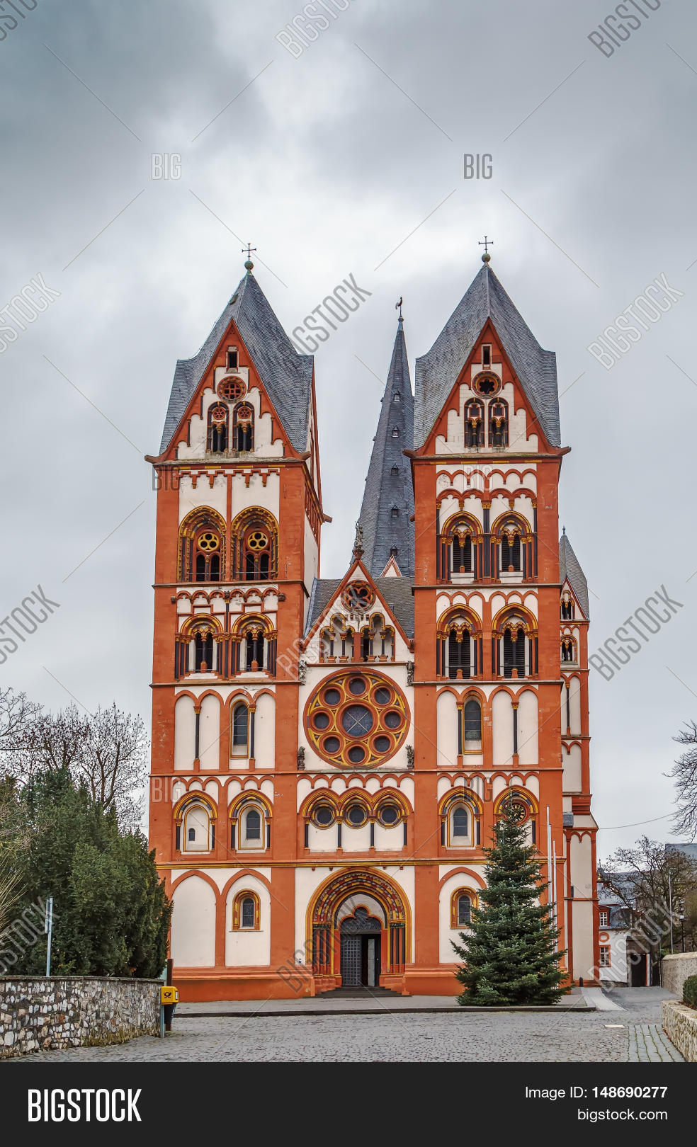 Catholic Cathedral Image & Photo (Free Trial) | Bigstock
