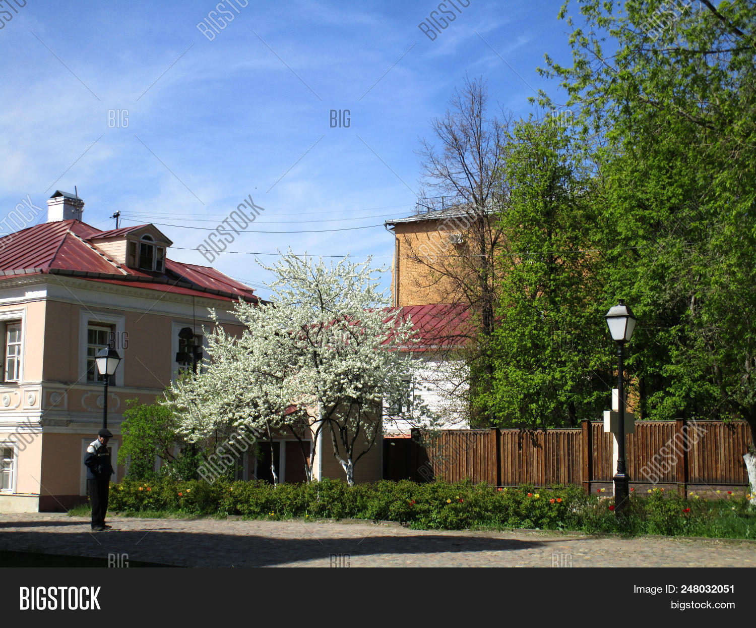 Moscow Street, Russia Image & Photo (Free Trial) | Bigstock
