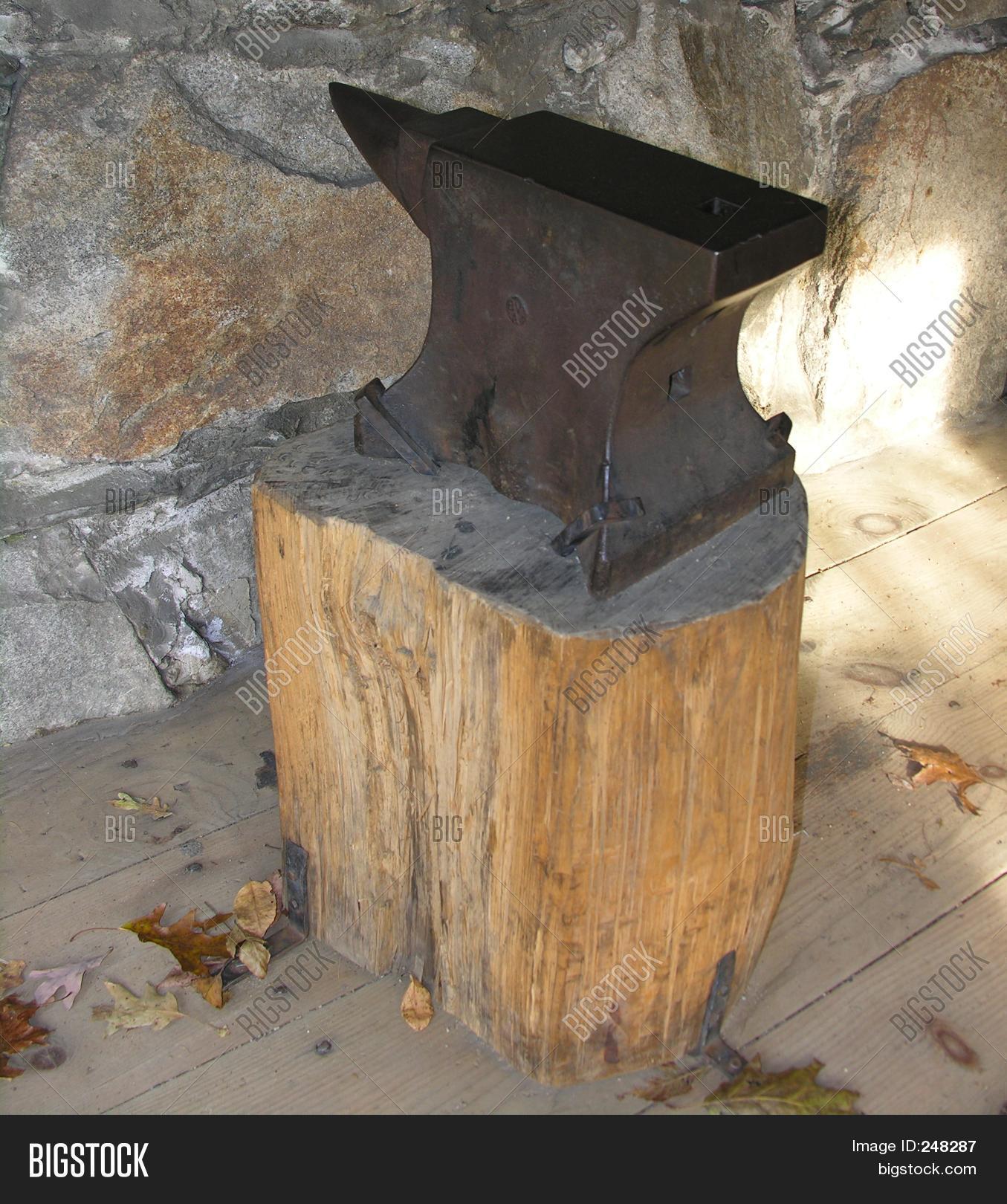 Vintage Anvil Image & Photo (Free Trial) | Bigstock