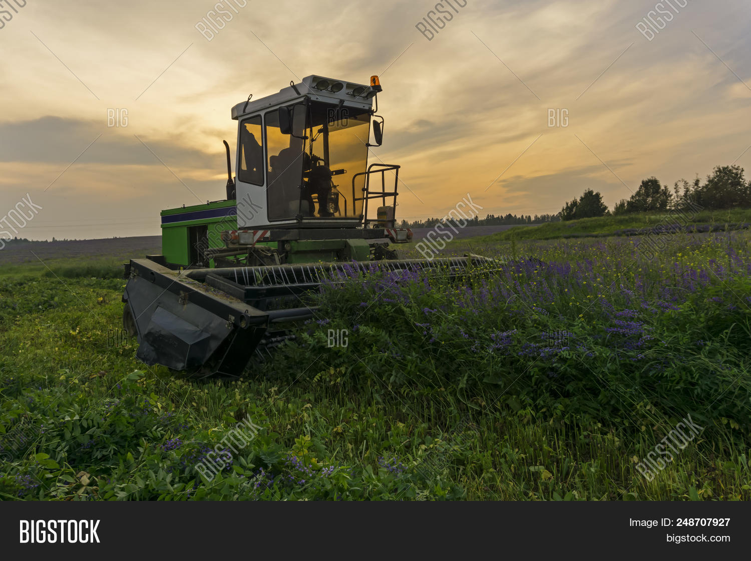 Harvesting Machine Image & Photo (Free Trial) | Bigstock