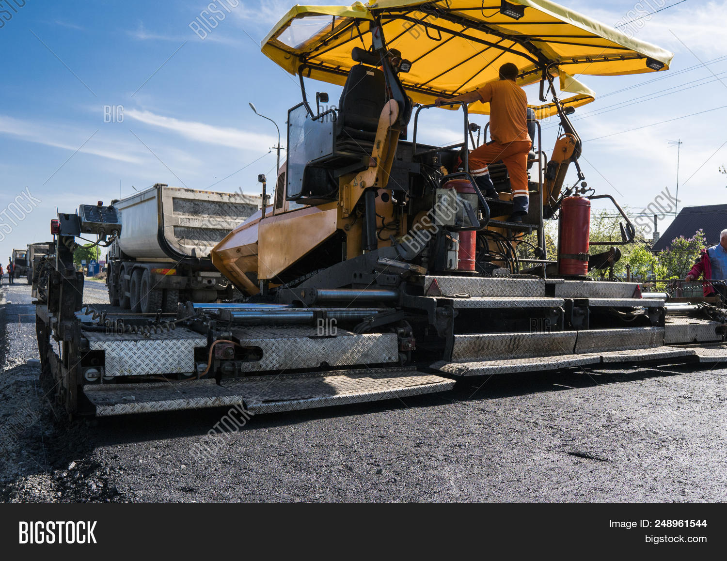 Worker Operating Image & Photo (Free Trial) | Bigstock