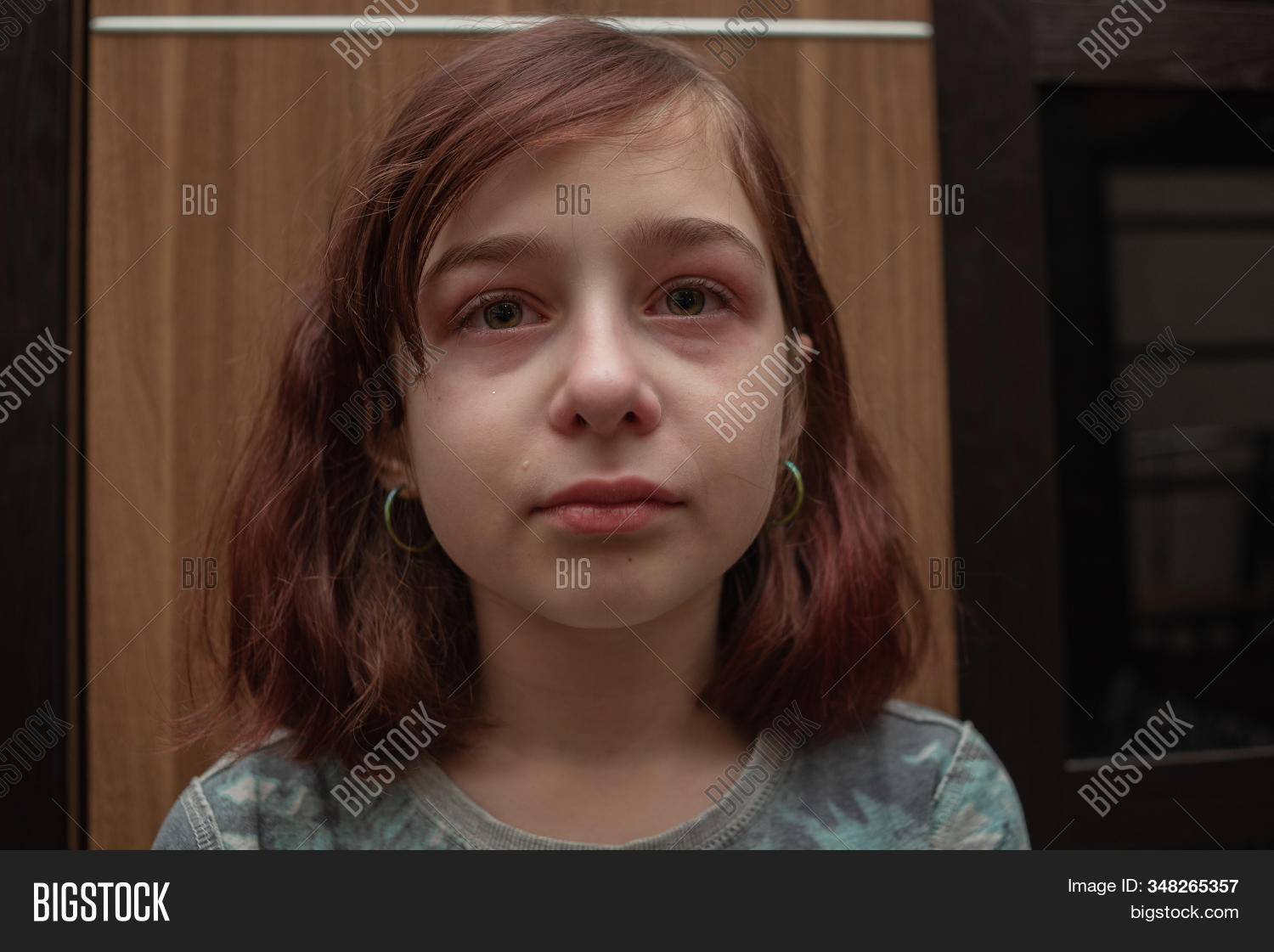Portrait Little Girl Image & Photo (Free Trial) | Bigstock