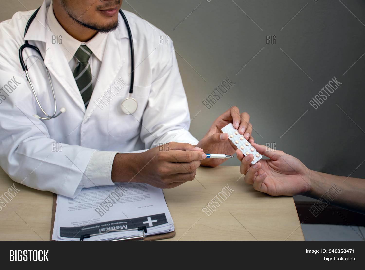 Doctor Holding Pack Image & Photo (Free Trial) | Bigstock