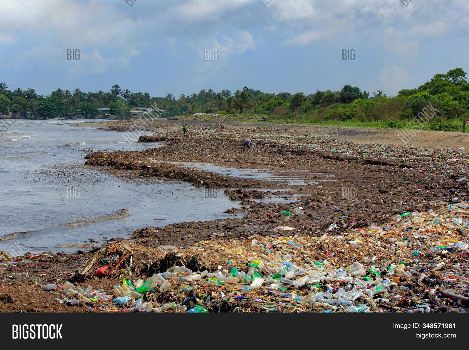 Sea Pollution: Garbage Image & Photo (Free Trial) | Bigstock