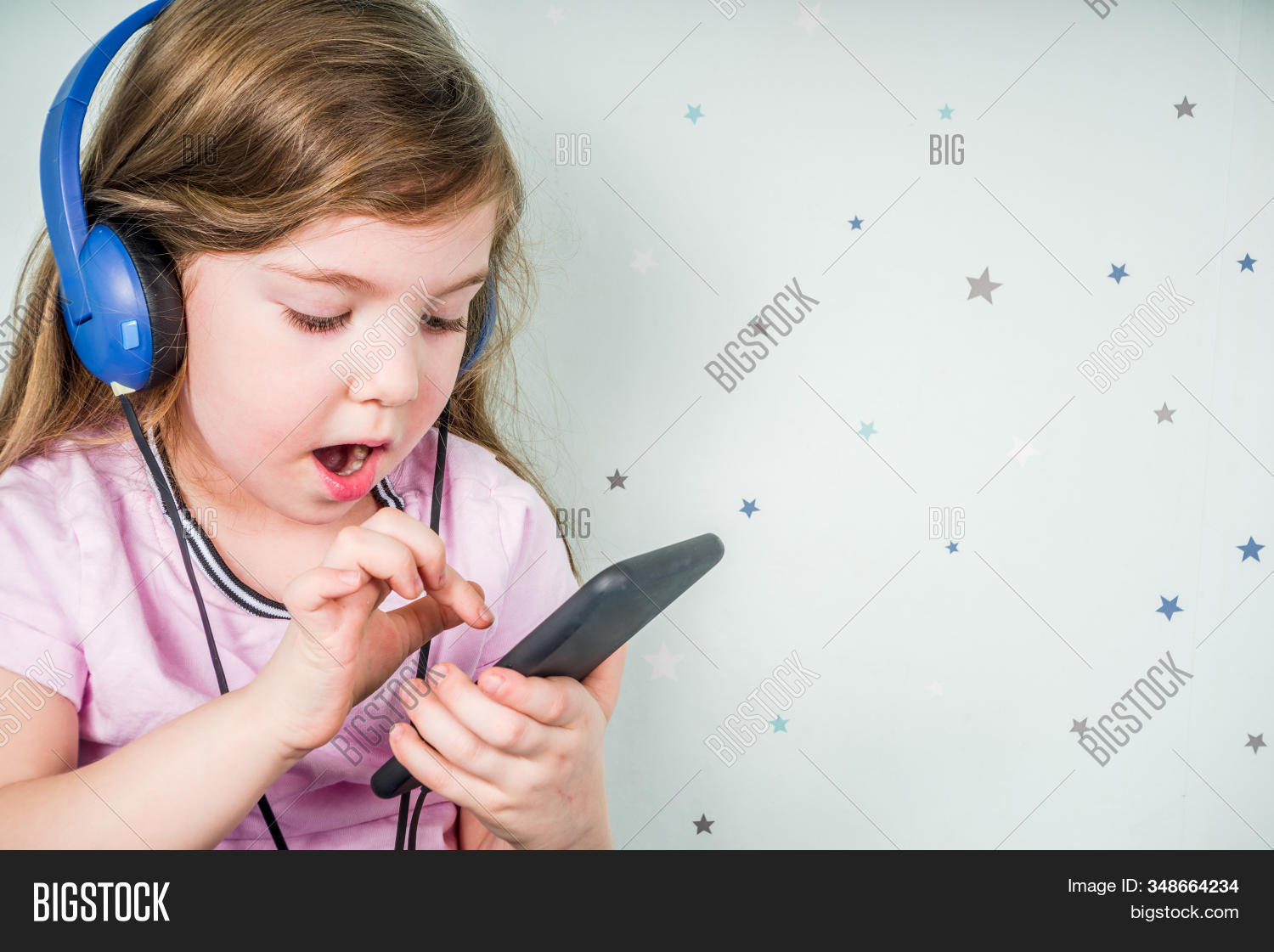 Kids Gaming Video Image & Photo (Free Trial) | Bigstock
