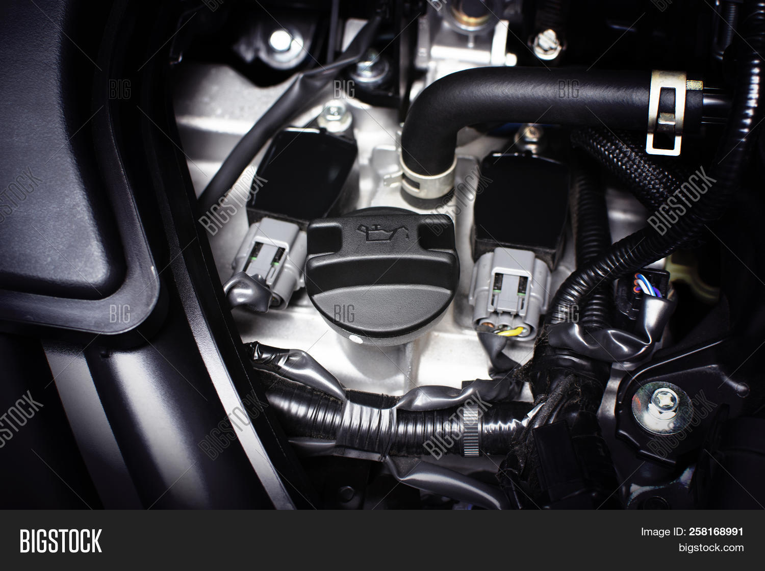 Engine Oil Cap Image & Photo (Free Trial) | Bigstock