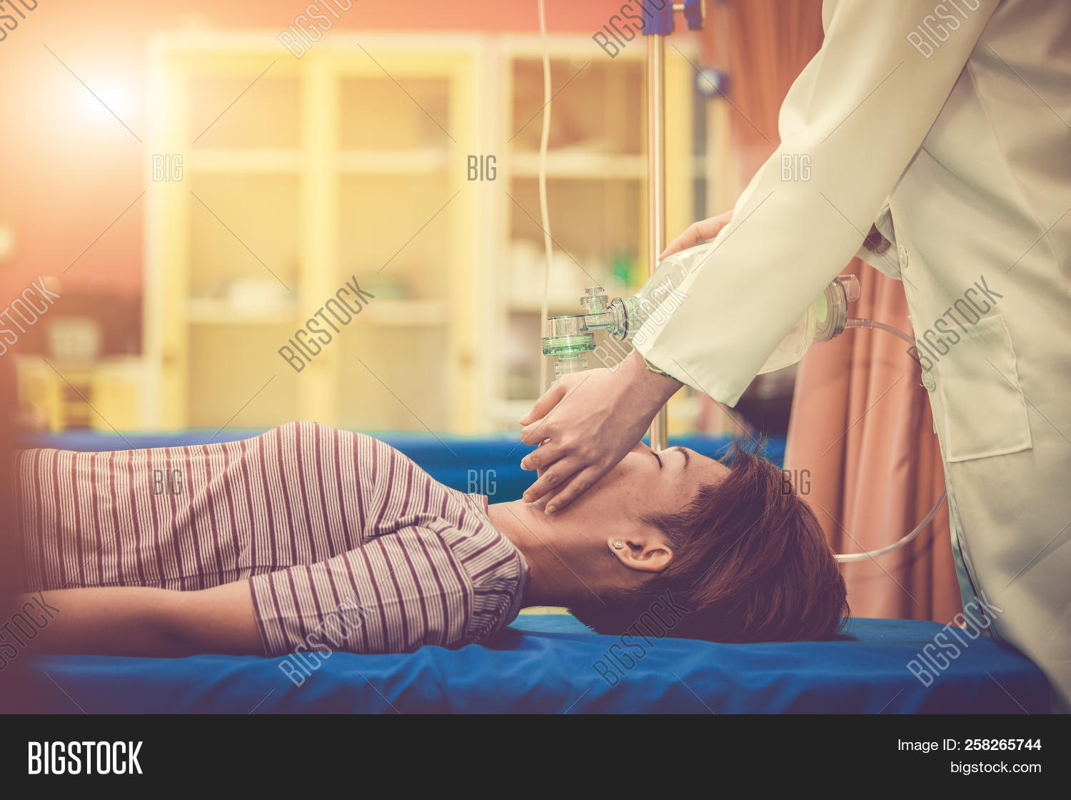 Imagen y foto Cpr Training Cpr (prueba gratis) | Bigstock