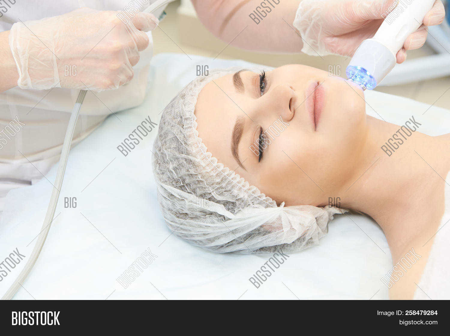 Microcurrent Facial Image & Photo (Free Trial) | Bigstock