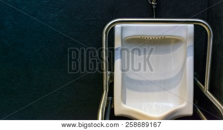 Men's Urinal Support Image & Photo (Free Trial) | Bigstock