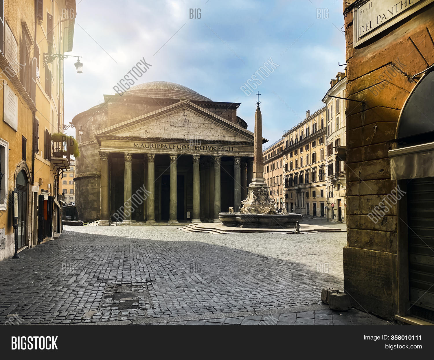 Pantheon Fountain Image & Photo (Free Trial) | Bigstock