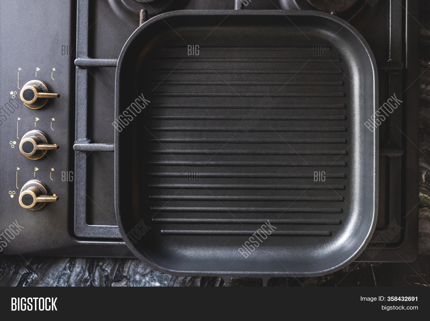 Grill Pan Rectangular Image & Photo (Free Trial) | Bigstock