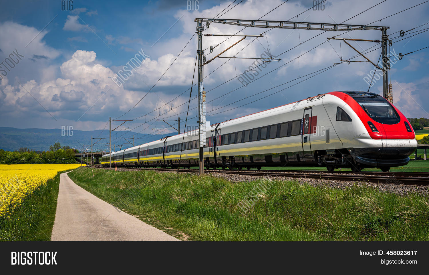 Train Running Through Image & Photo (Free Trial) | Bigstock