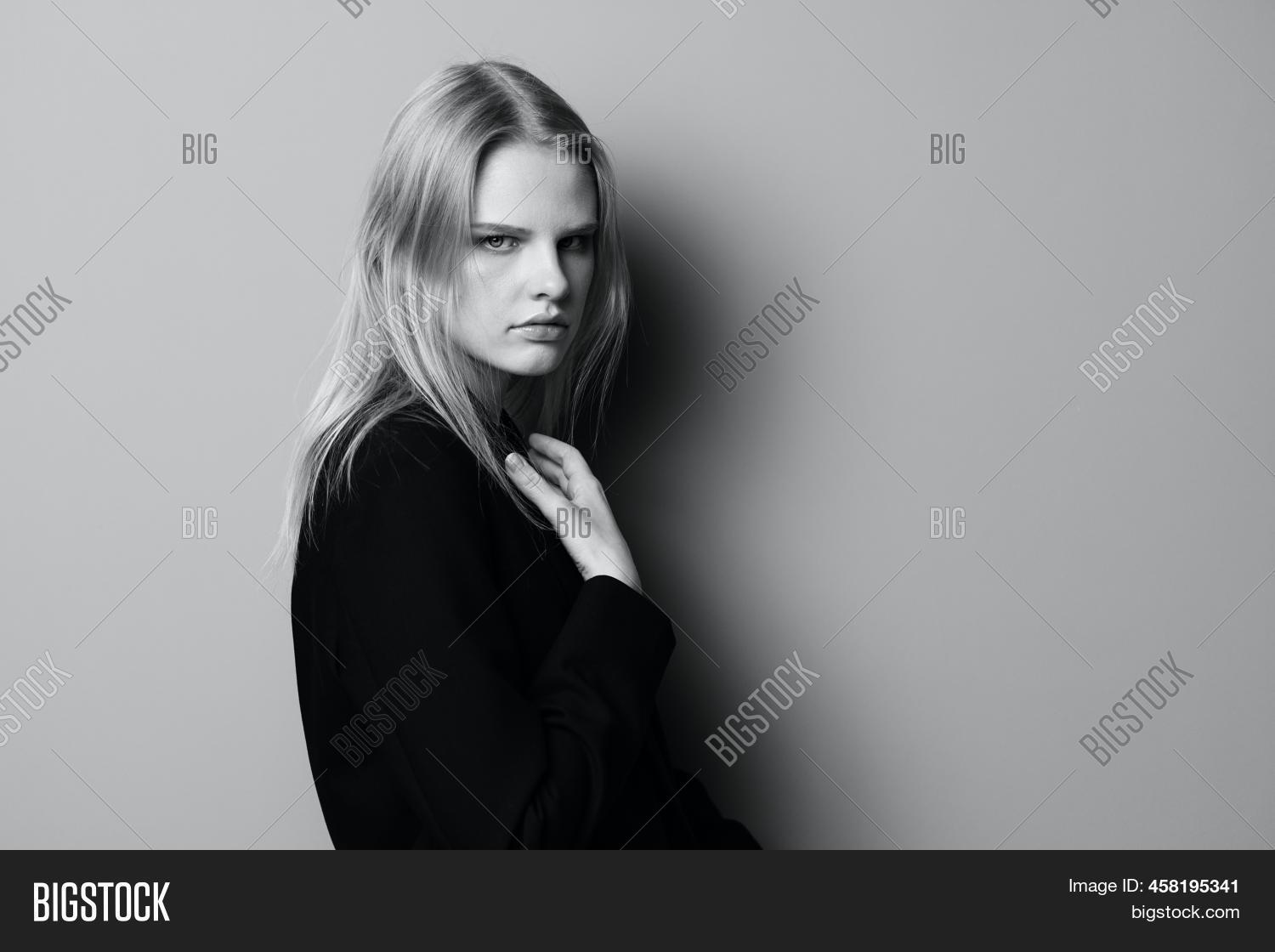 Sexy Expressive Image & Photo (Free Trial) | Bigstock