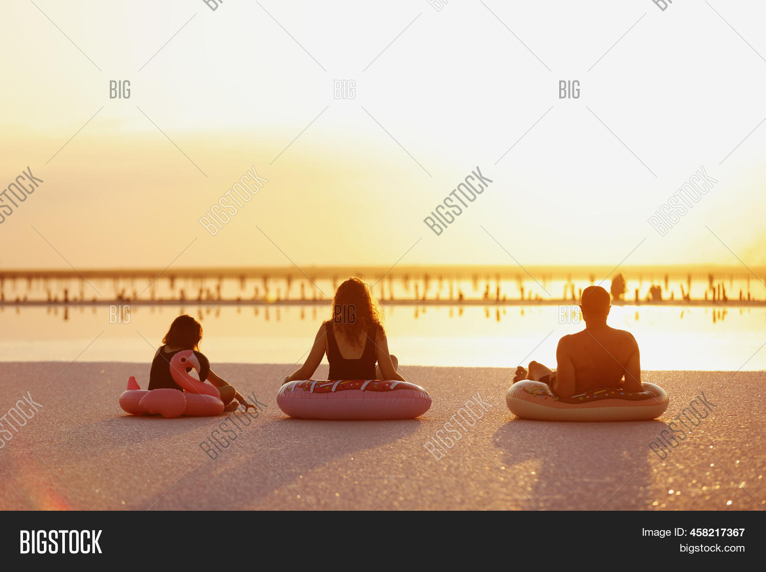 Happy Summer Family Image & Photo (Free Trial) | Bigstock