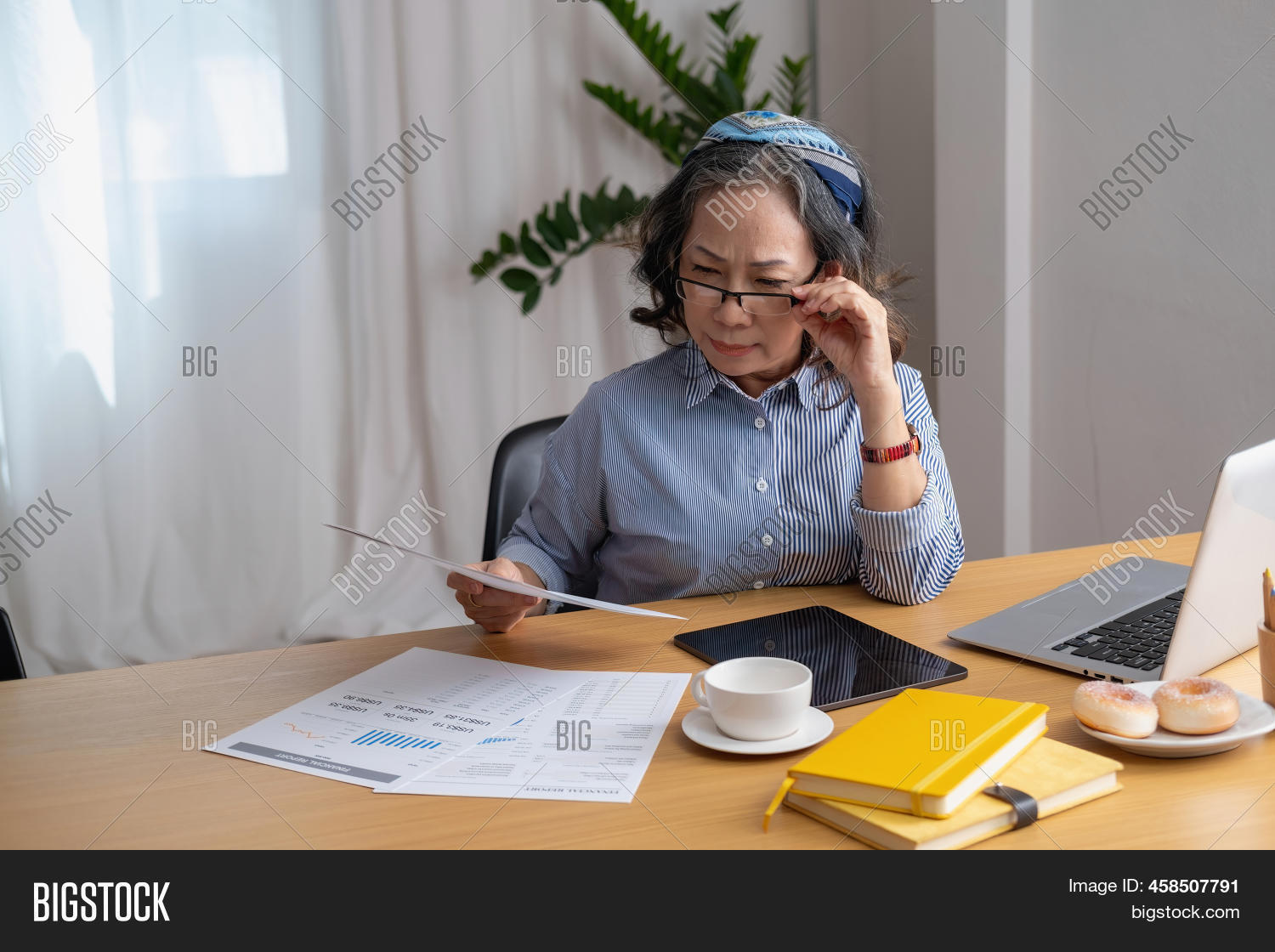 Portrait Elderly Woman Image & Photo (Free Trial) | Bigstock
