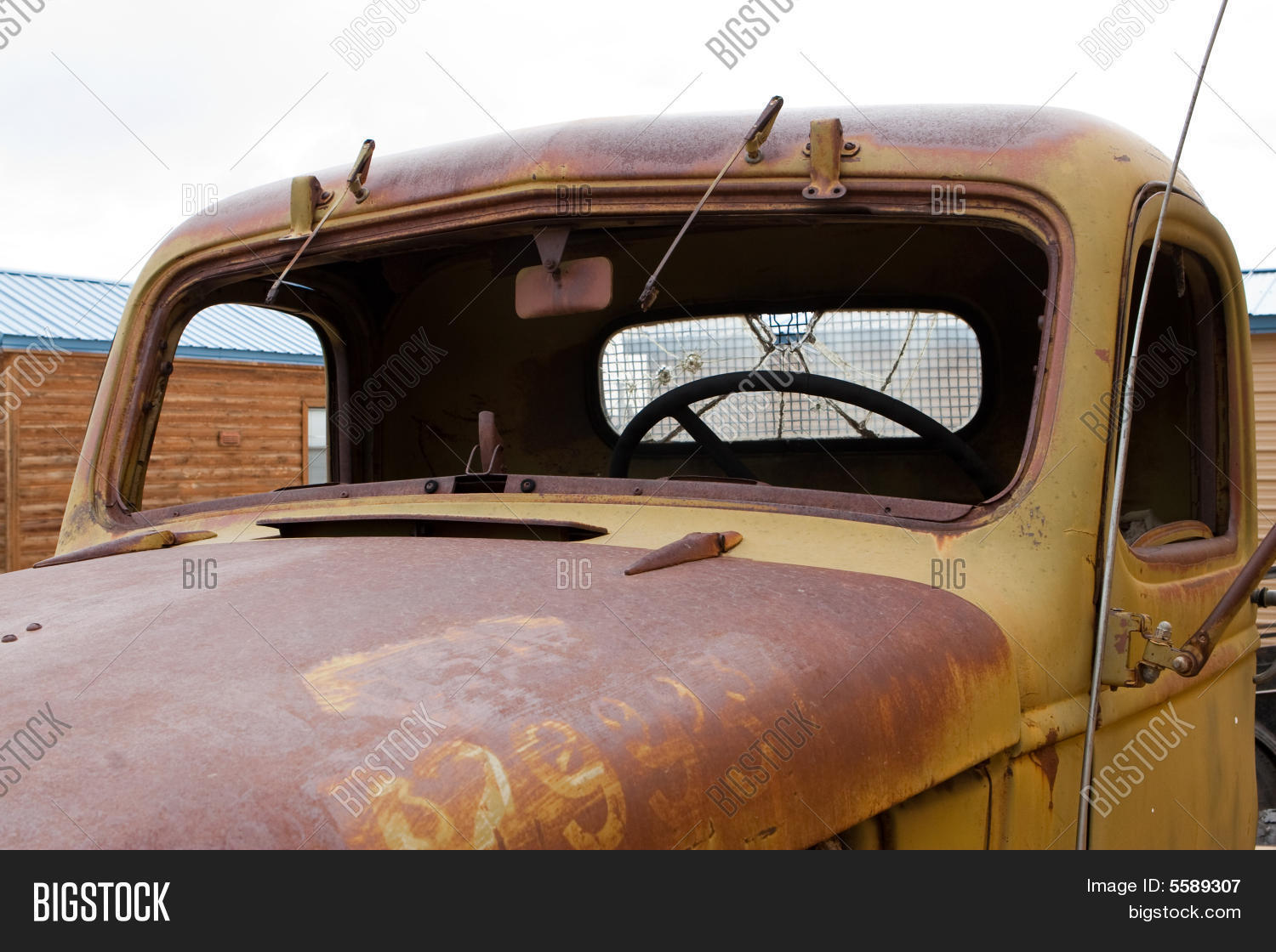 Rustic Truck Image & Photo (Free Trial) | Bigstock
