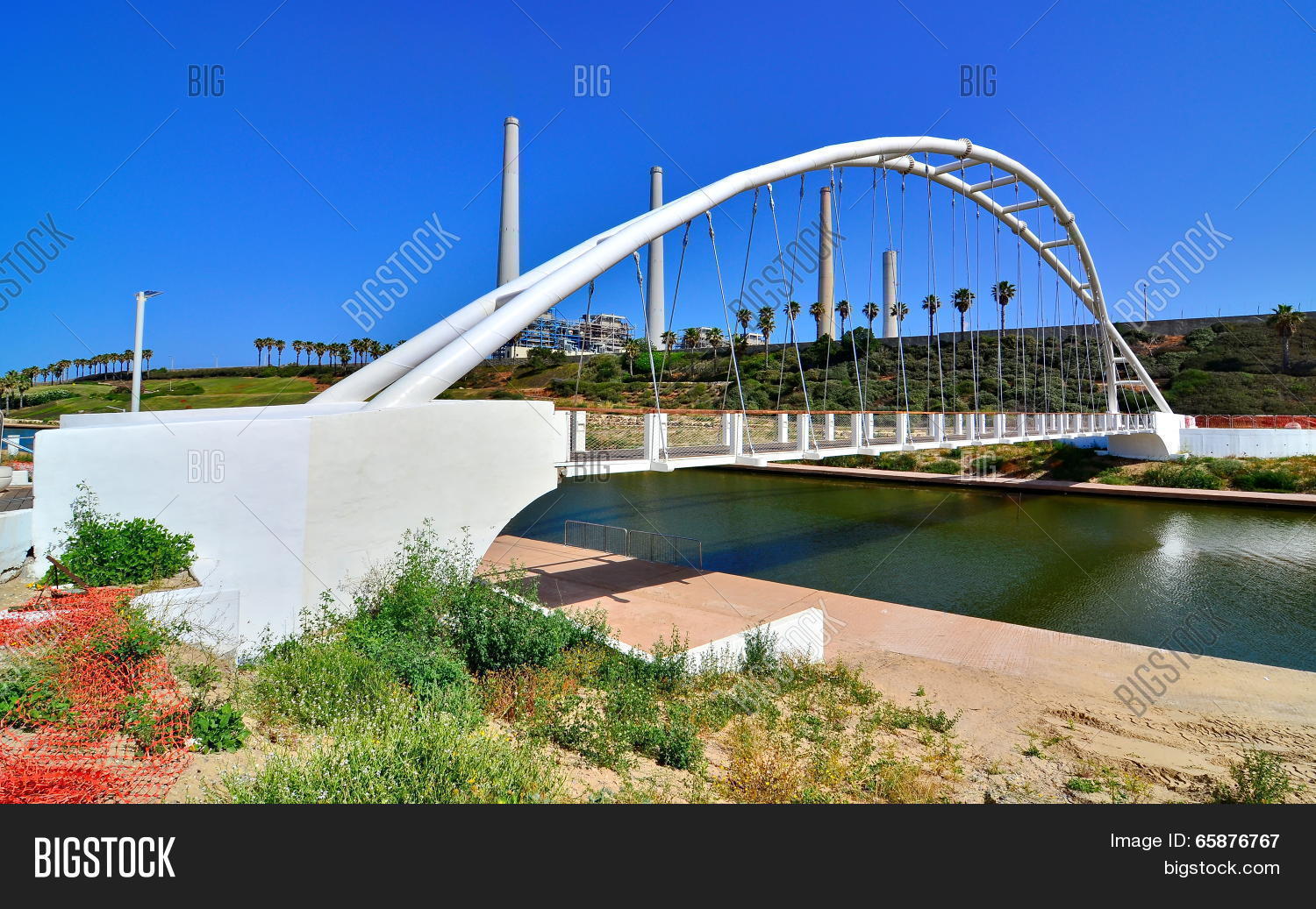 Bridge Strings Power Image & Photo (Free Trial) | Bigstock