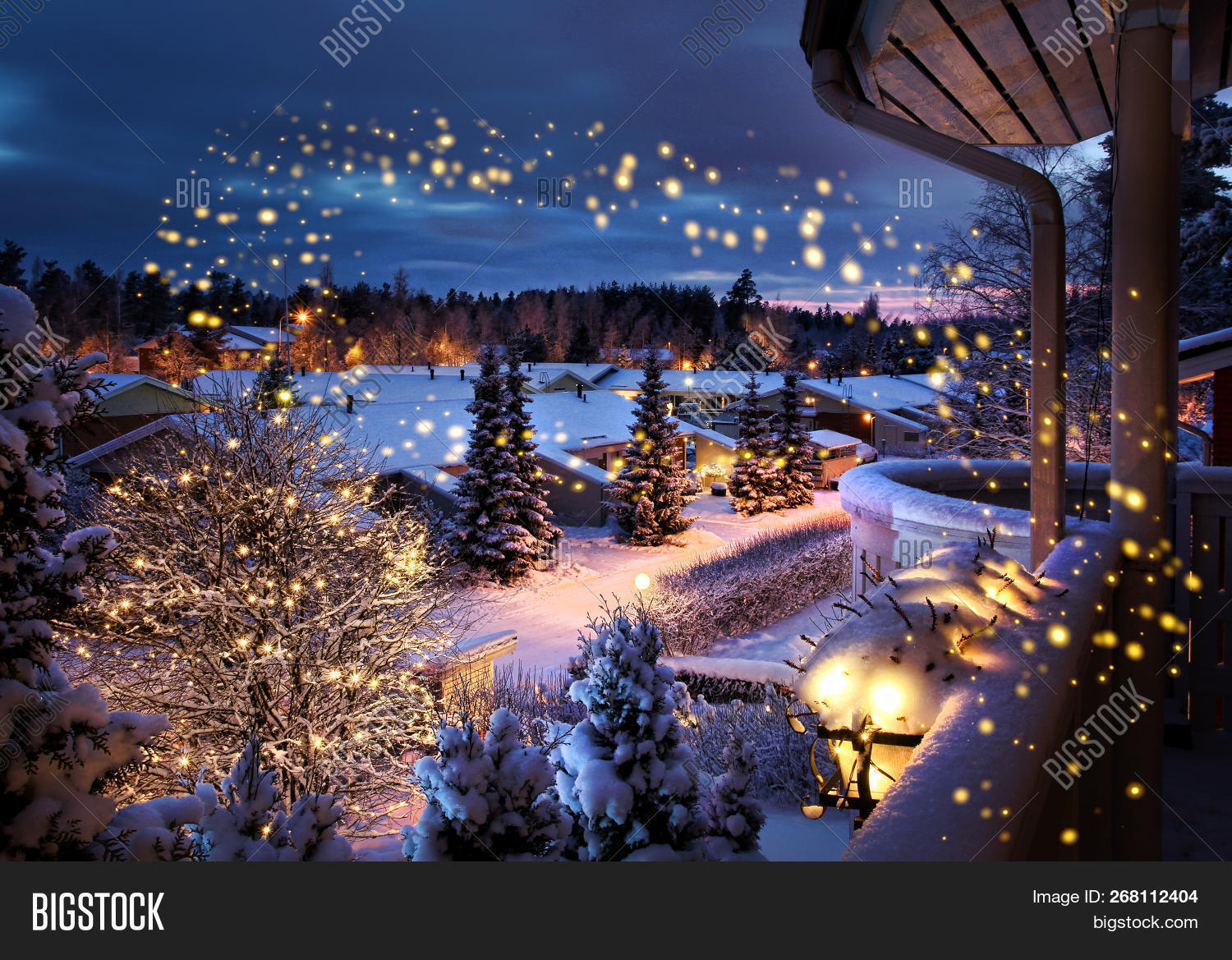 Snowy Christmas Street Image & Photo (Free Trial) | Bigstock