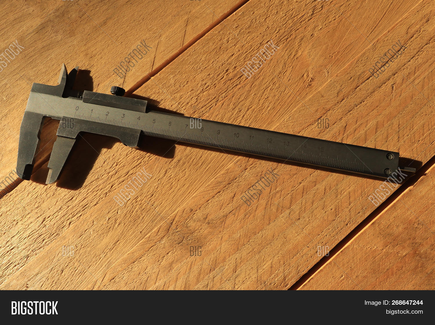 Vernier Caliper Tool Image & Photo (Free Trial) | Bigstock