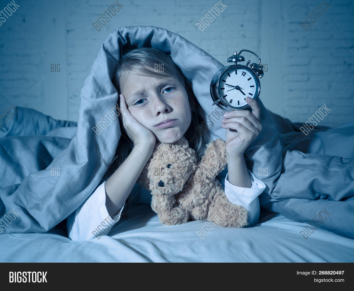 Little Girl Bed Awake Image & Photo (Free Trial) | Bigstock