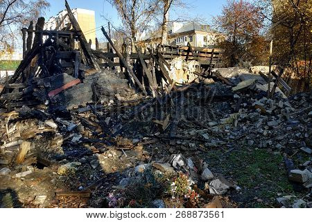 Burned Down House, Image & Photo (Free Trial) | Bigstock