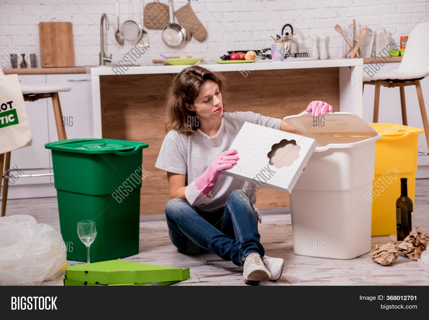 Young Girl Sorting Image & Photo (Free Trial) | Bigstock