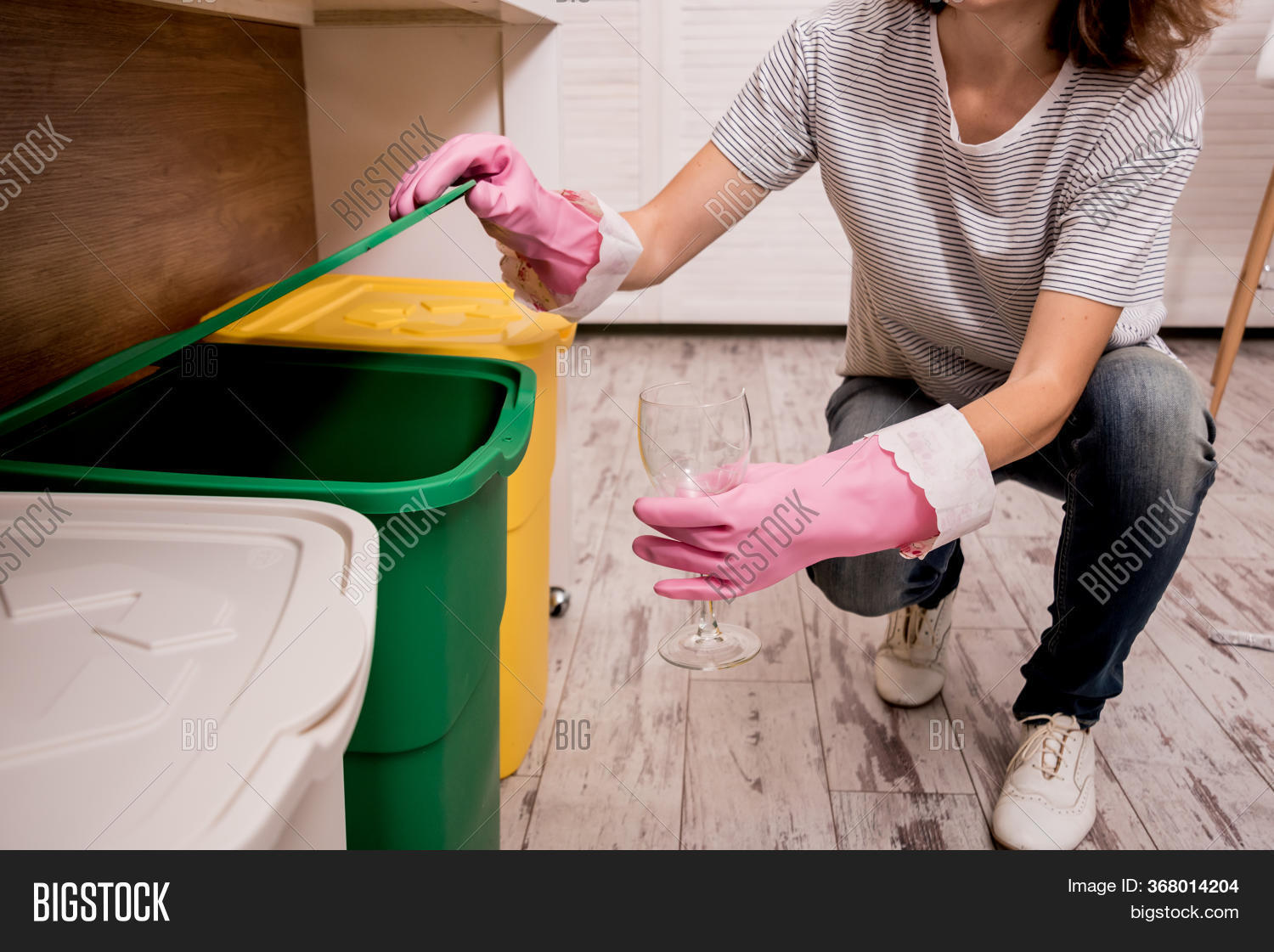 Young Girl Sorting Image & Photo (Free Trial) | Bigstock
