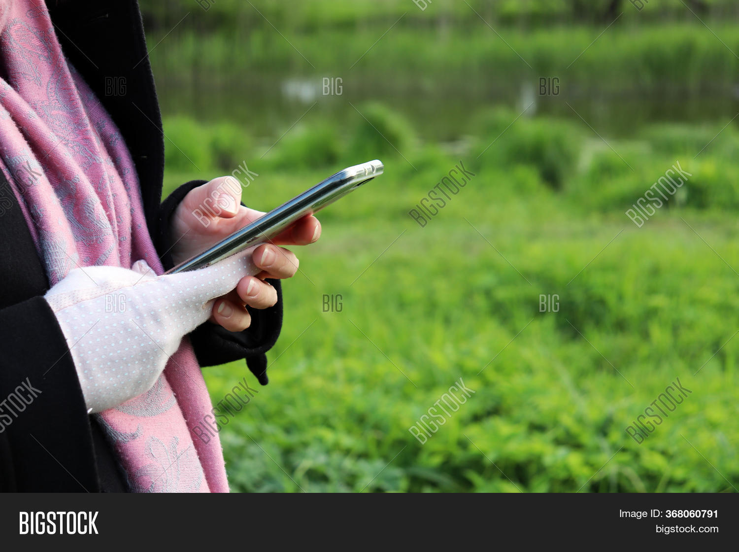 Woman Using Smartphone Image & Photo (Free Trial) | Bigstock