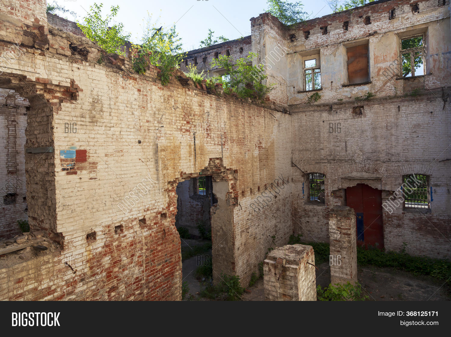 Ruins Old Brick Image & Photo (Free Trial) | Bigstock