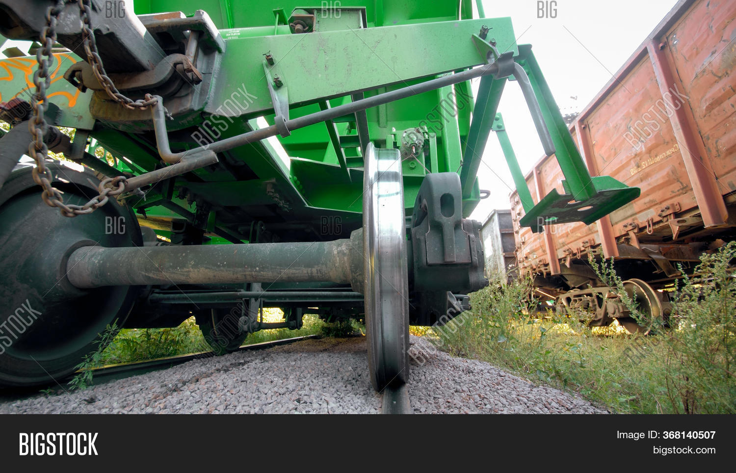 View Underneath Wagon Image & Photo (Free Trial) | Bigstock