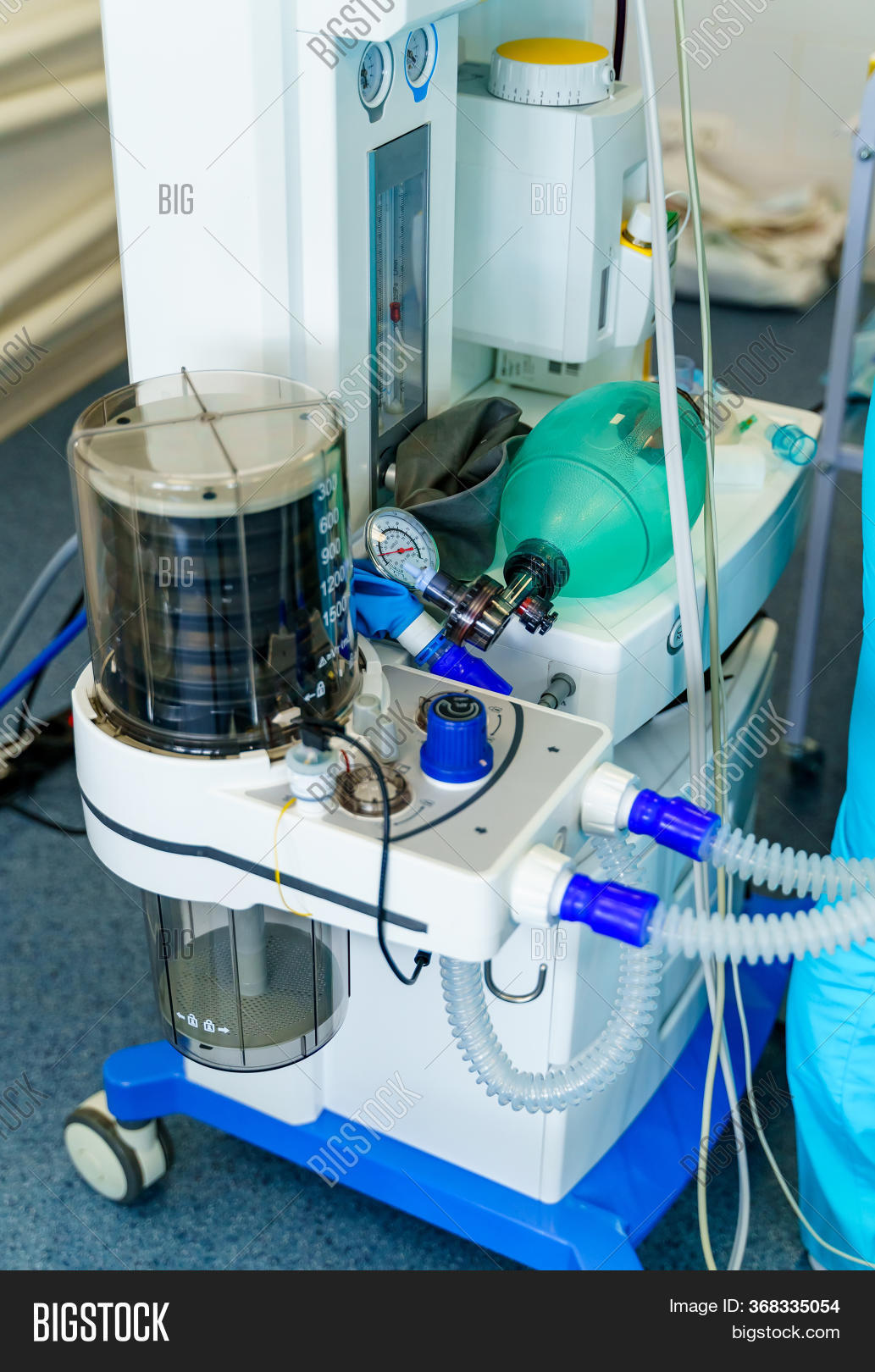 Lungs Ventilation Image & Photo (Free Trial) | Bigstock