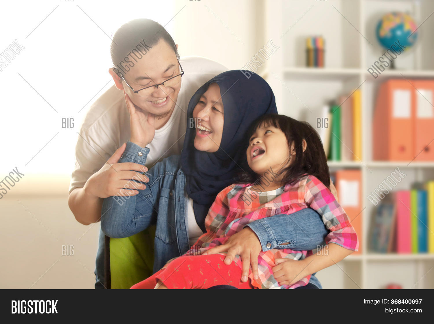 Muslim Parents Little Image & Photo (Free Trial) | Bigstock