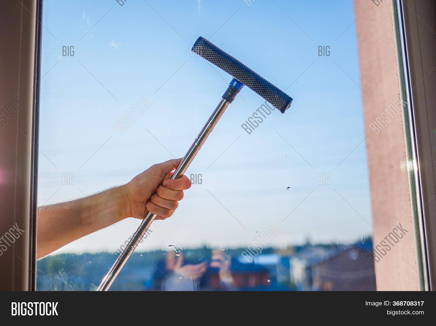 Window Cleaning High- Image & Photo (Free Trial) | Bigstock