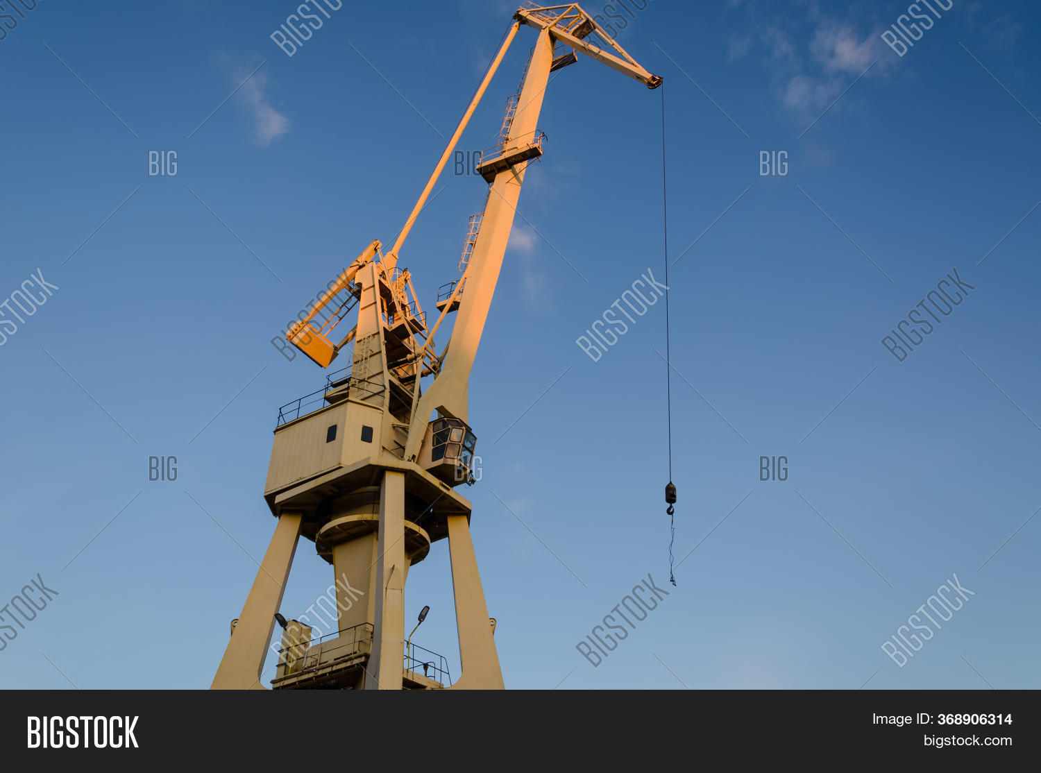 Port Crane - Great Image & Photo (Free Trial) | Bigstock